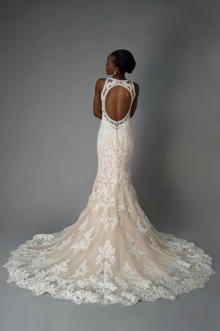Elle Dress | Lace Open Back Wedding Dress | Grace + Ivory Wedding Dresses