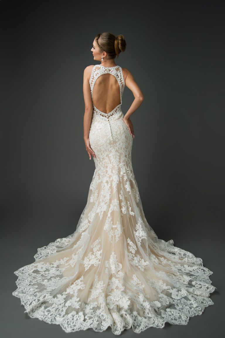 Elle Dress | Lace Open Back Wedding Dress | Grace + Ivory Wedding Dresses
