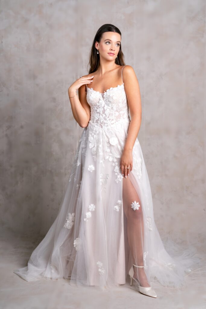 Simone Dress | Tulle Basque Wedding Dress | Grace + Ivory